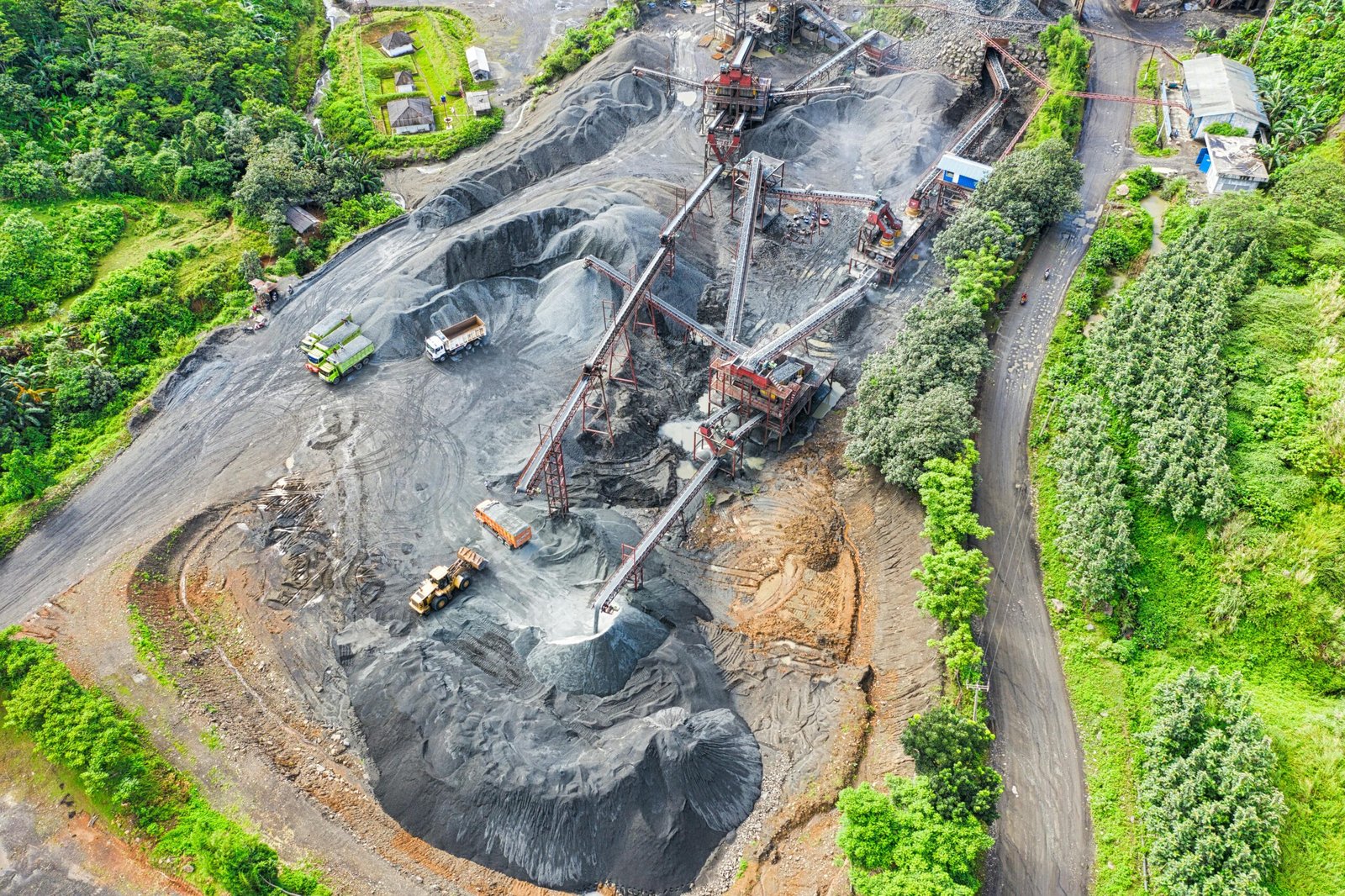 From Mining to Life Again: Reclaiming the Earth After Extraction ...